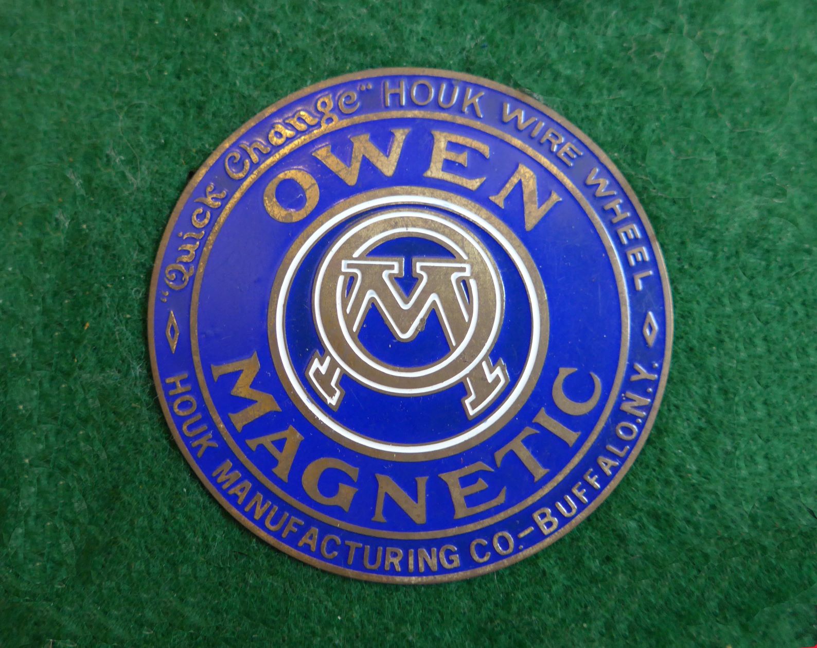 American Auto Emblems: OWEN MAGNETIC