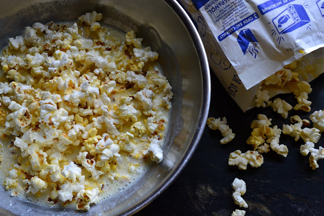 Greedy Girl : Butter popcorn ice-cream with caramel and cracker-jack