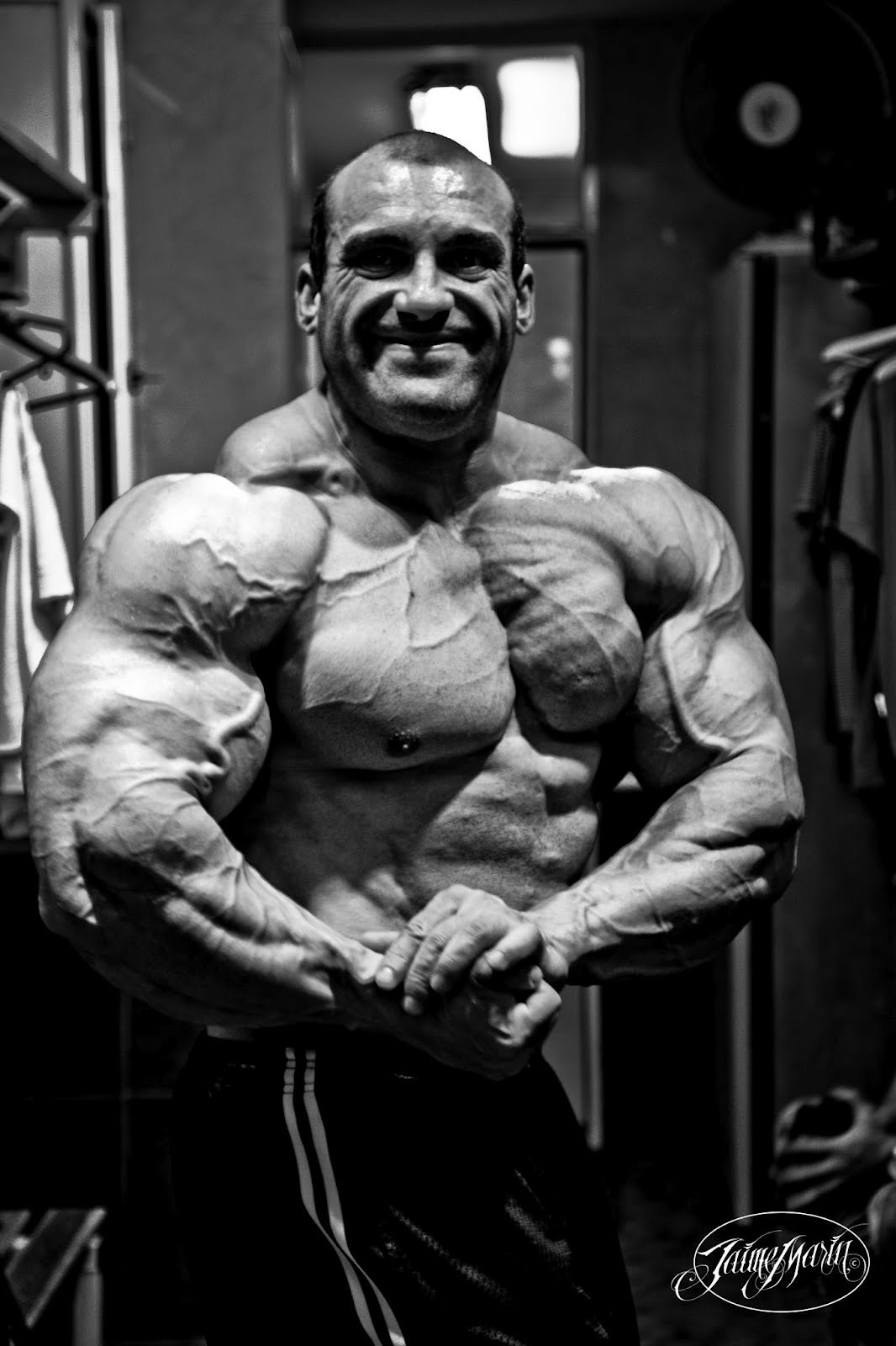 Muscle Lover: The "Spanish Titan" - IFBB Pro bodybuilder Alfonso Del ...
