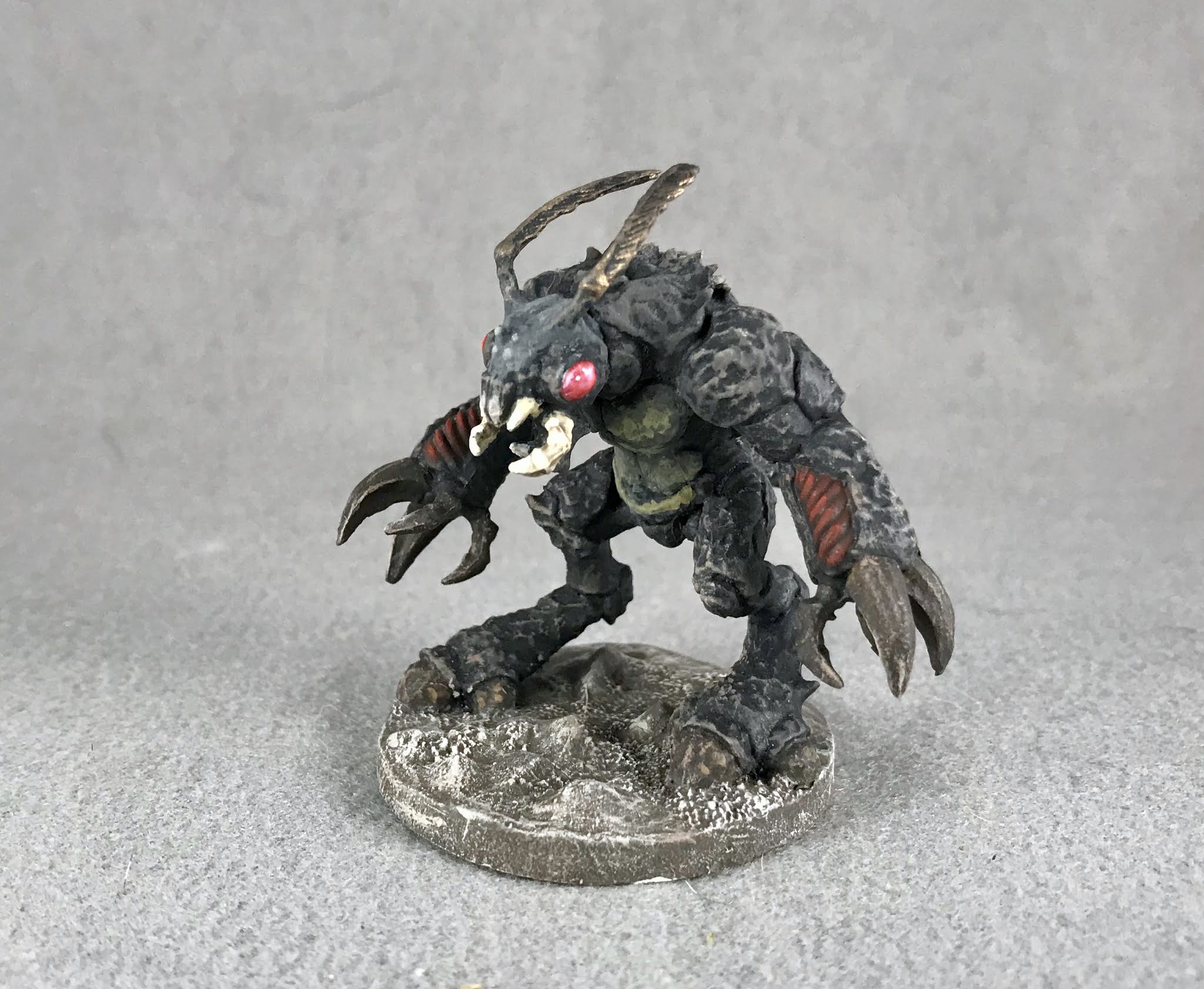 All Bones About It: Burrowing Behemoth: Bones 4 Darkreach Figure