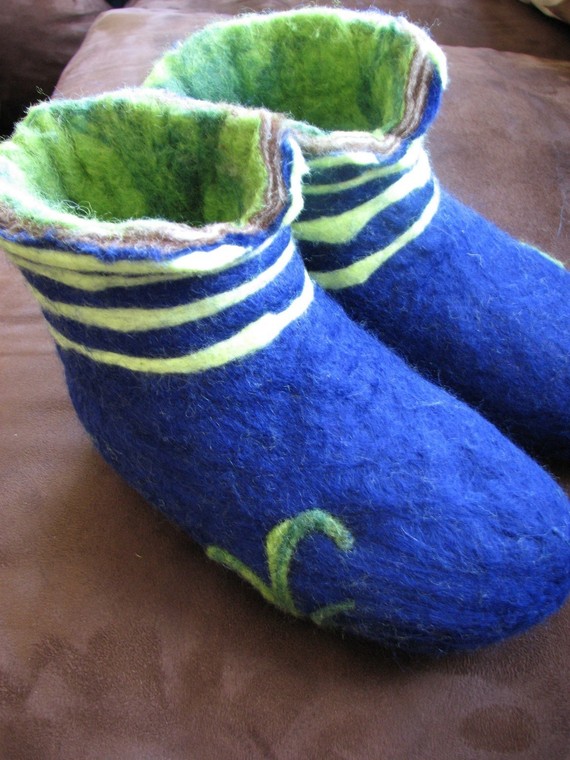 Syrendell: Indoor Shoes - Felting Wool Slippers