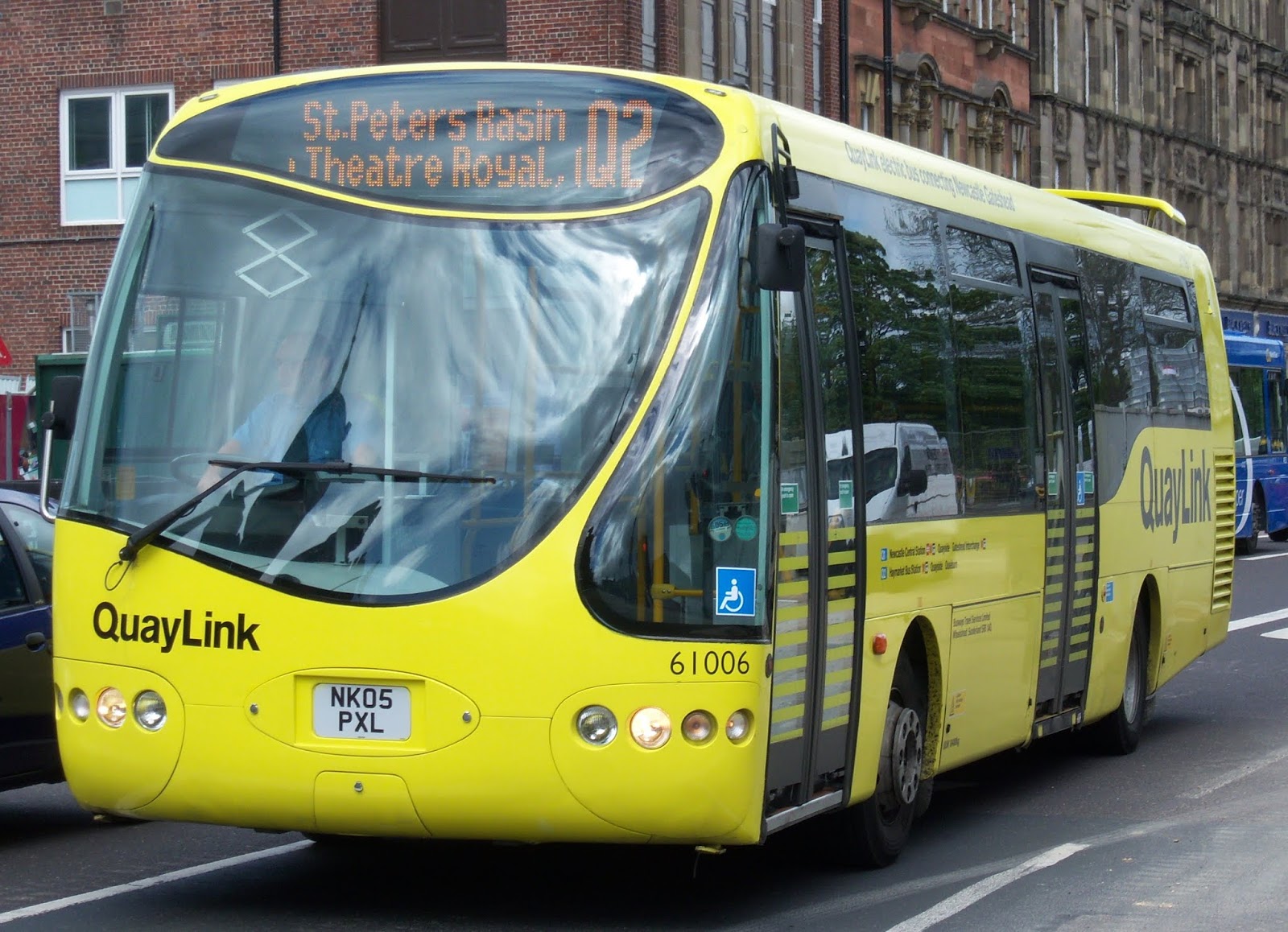 uug BLOG [dyHwb]: World Drive Bus