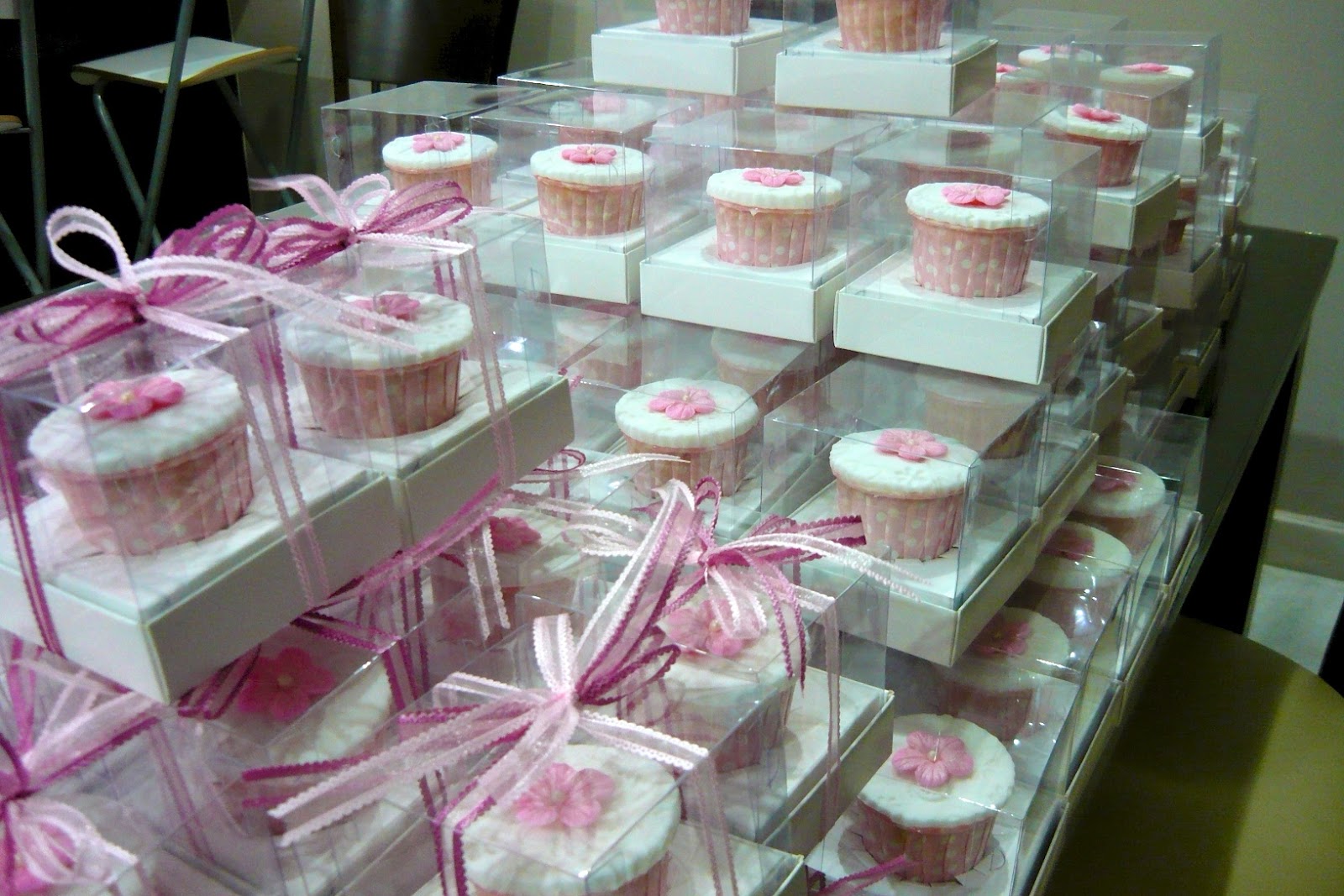 crazy about cupcakes!: VIP Wedding Doorgift