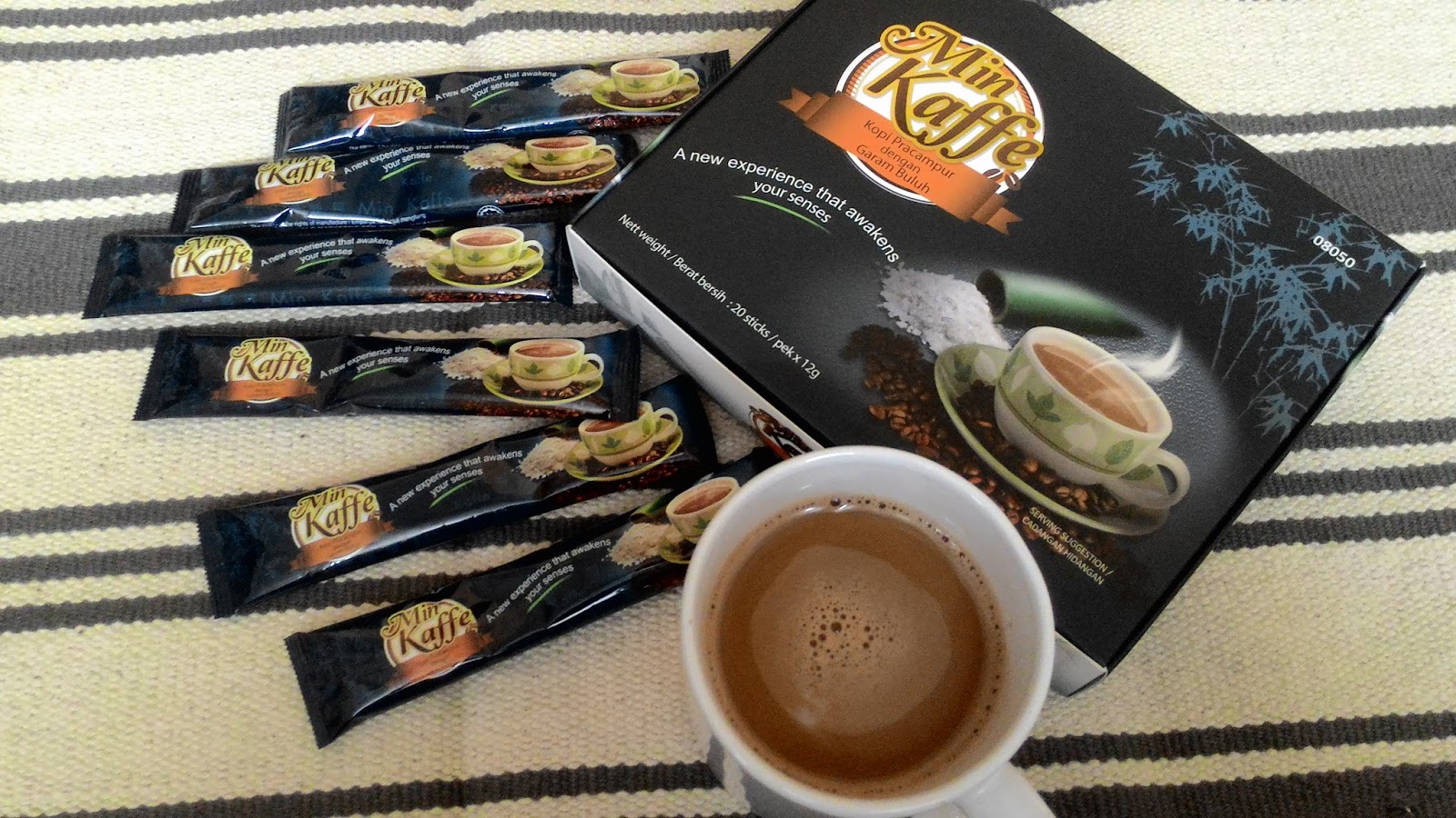 Minum kopi campur garam? Minum kopi campur garam?