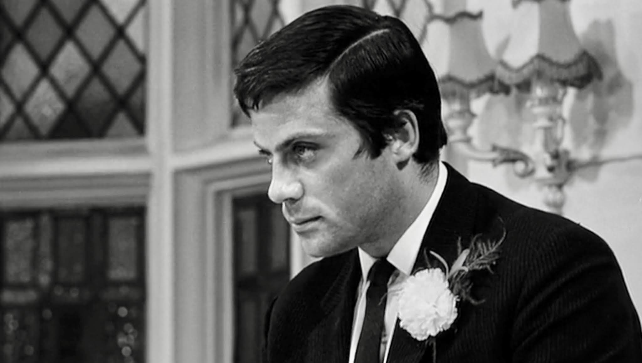 cult film freak: MICHAEL WINNER DIRECTS OLIVER REED RUNNING 'THE SYSTEM'