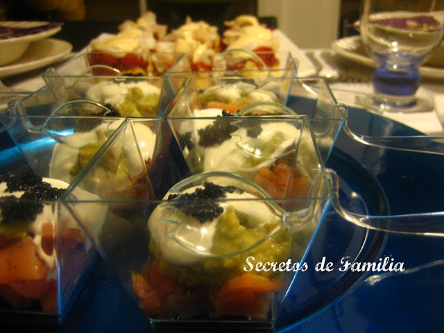 VASITOS DE SALMÓN Y GUACAMOLE - Filirecetillas Secretos de Familia