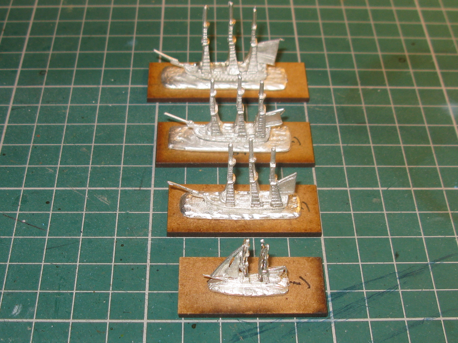 Jim's Wargames Workbench: 1/2400th Napoleonic Naval Basing