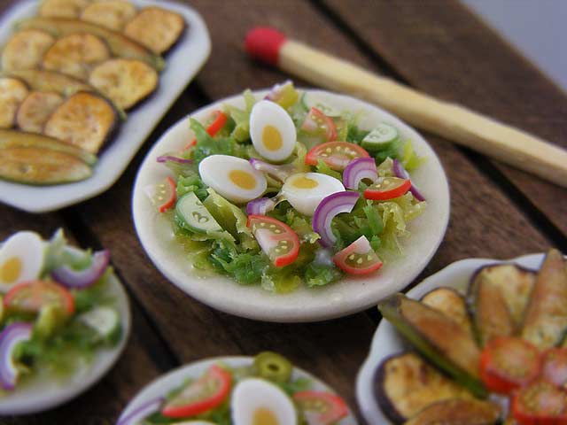 15 Miniatur Masakan Unik Karya Shay Aaron - Ngeeneet