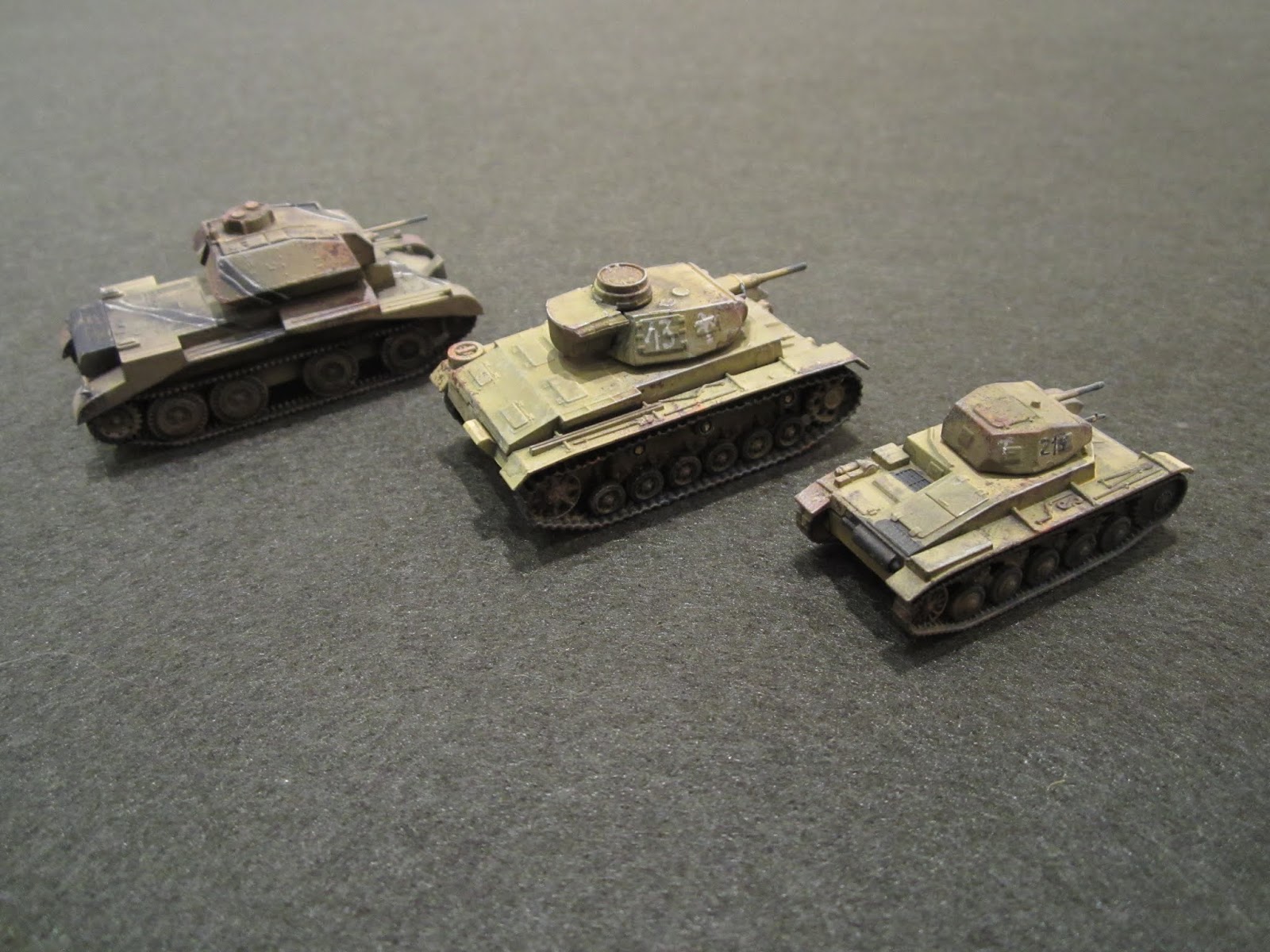 The Analogue Hobbies Painting Challenge: From AlexS: tanks (24 pts)