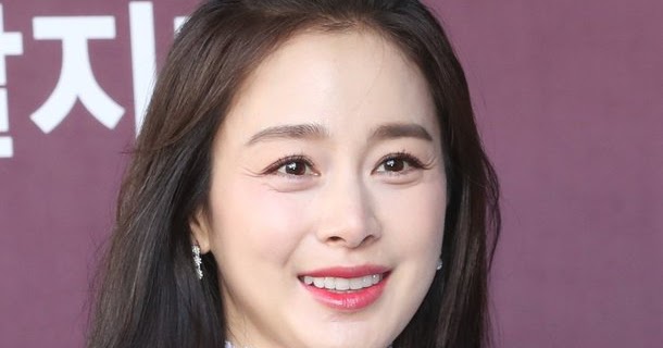 Kim Tae Hee makes first public appearance since giving birth