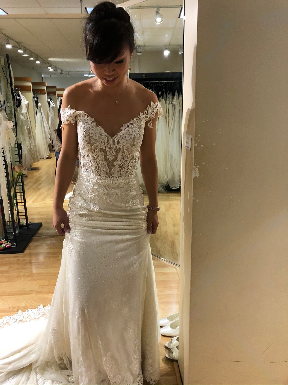 Emiiichan Blog ☆ : My wedding dress shopping experience - Oahu, HI