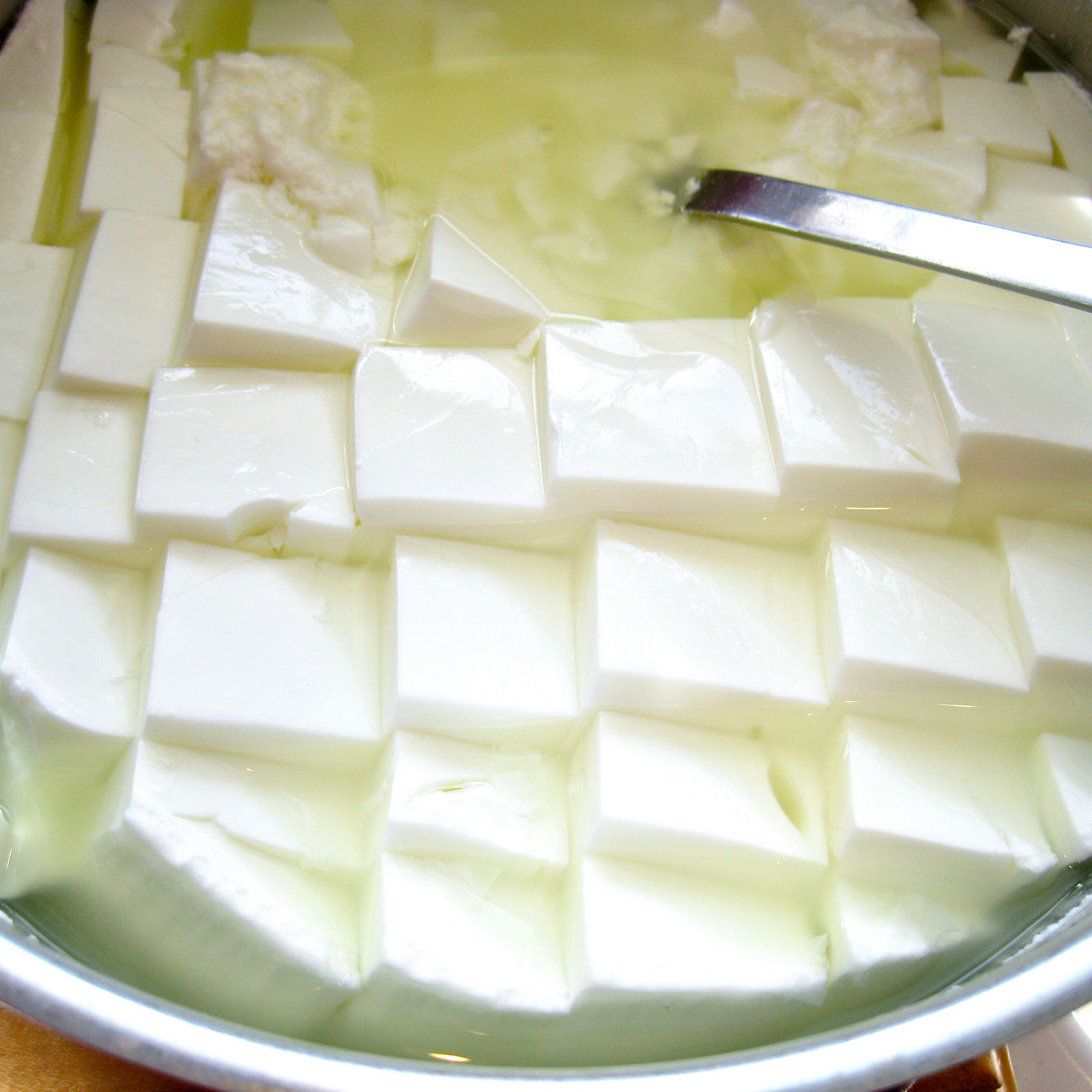 JULES FOOD...: SKYR...Homemade Icelandic Yogurt