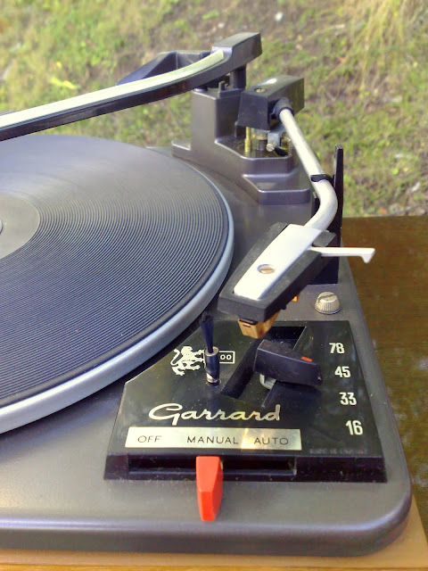 TOM's TECH TOYS: GARRARD TURNTABLES