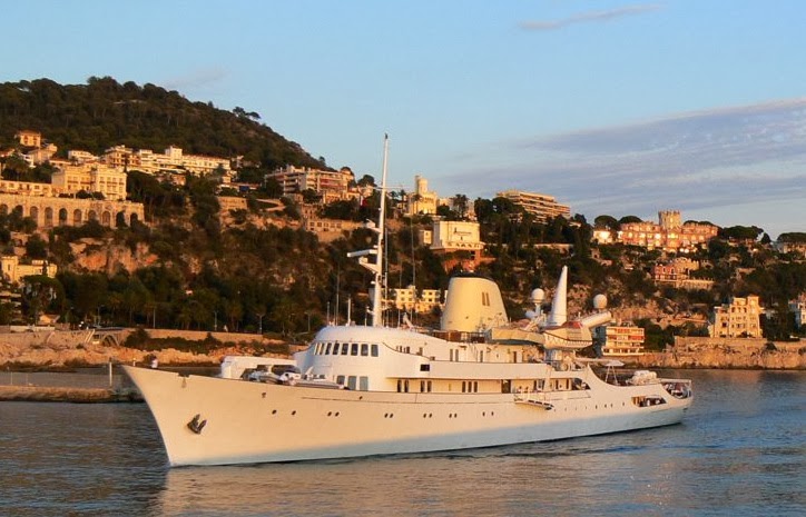 Naval Warfare: HMCS Stormont (K327)