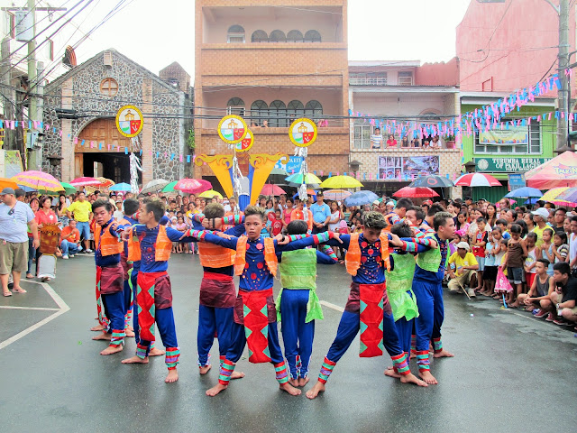 Gridcrosser: Celebrating the Folk Arts of Paete