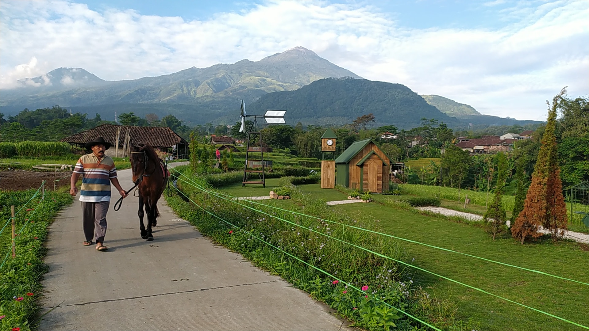 Wisata Negri Dongeng Ke Rustic Market Trawas
