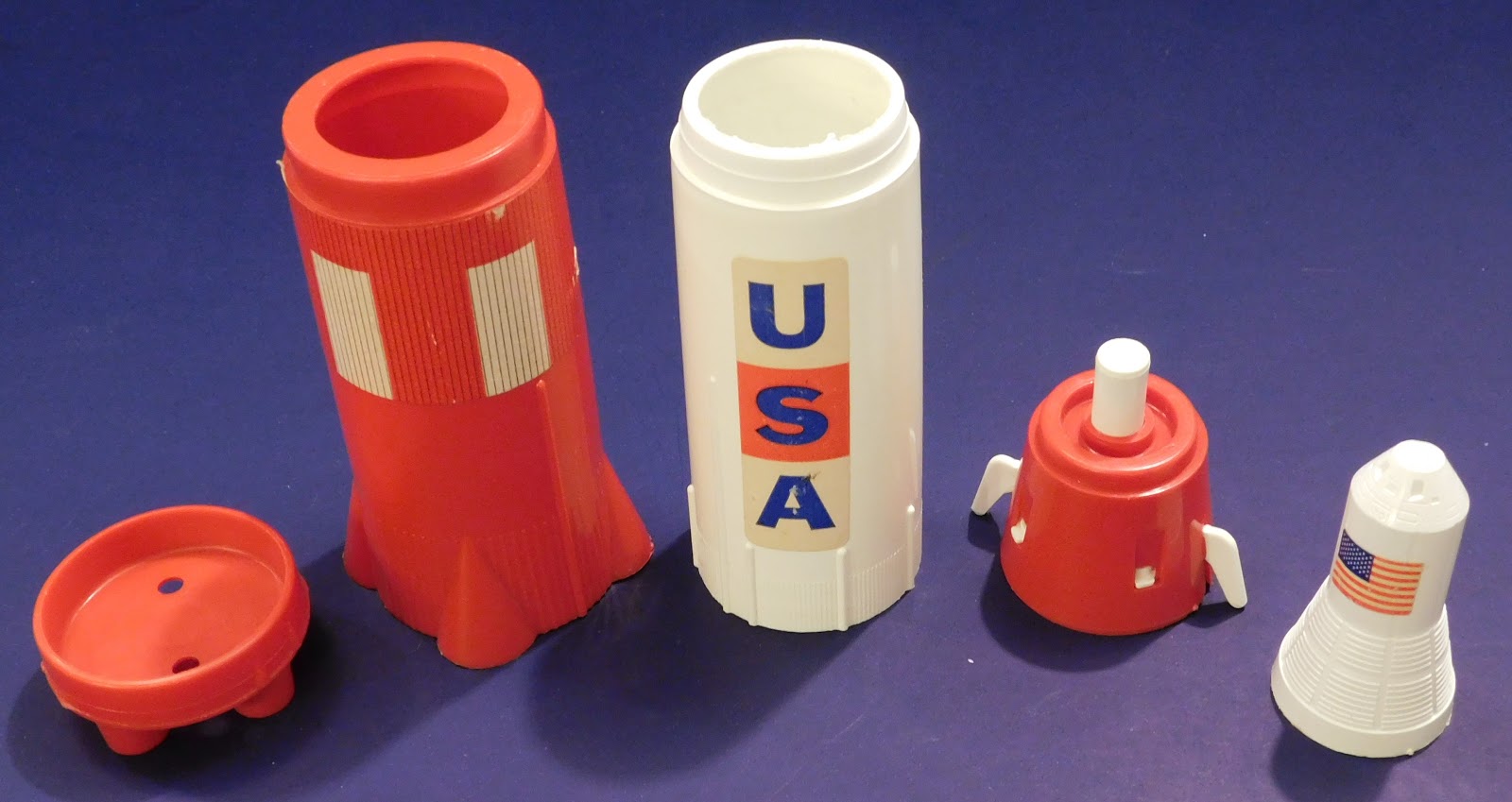 Toys and Stuff: Processed Plastic Apollo Moon Rocket v3