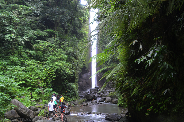 NEGROS ORIENTAL | Casaroro Falls of Valencia, Negros Oriental — "She's ...