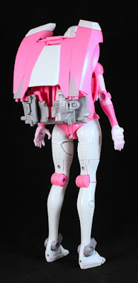 She's Fantastic: Transformers Masterpiece - ARCEE!