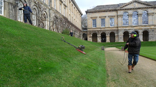 Worcester College Gardeners 2009-2018: Toro Hoverpro 450