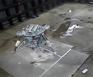 Suburban spaceman: NASA's Next Generation Robotic Lander Gets Sideways ...
