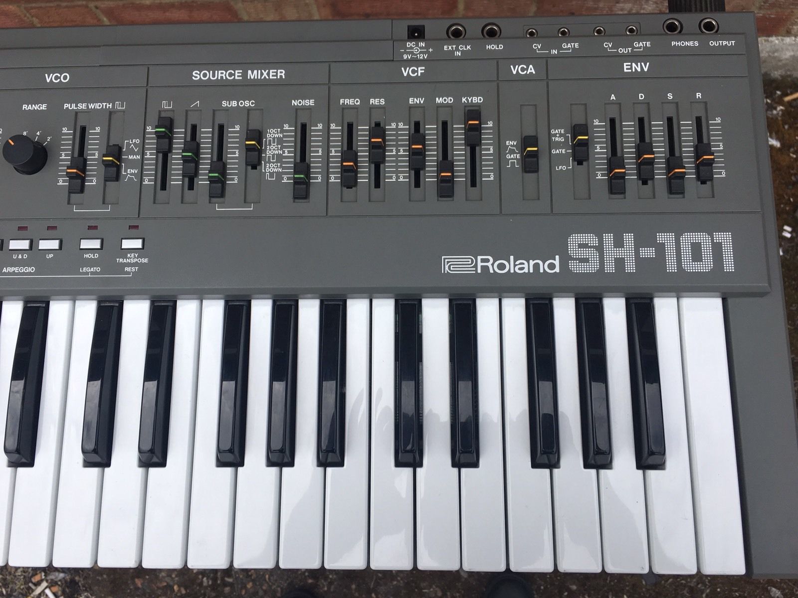MATRIXSYNTH: ROLAND SH-101 SN 294389