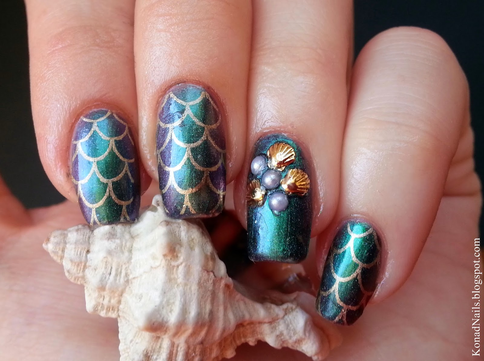 Konad Addict: Mermaid nail art