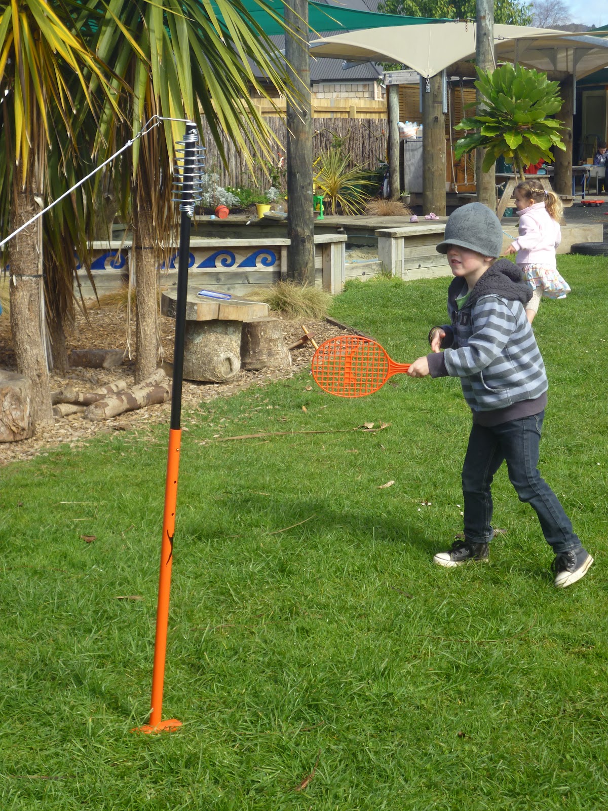 Mairtown Kindergarten: Swing Ball!
