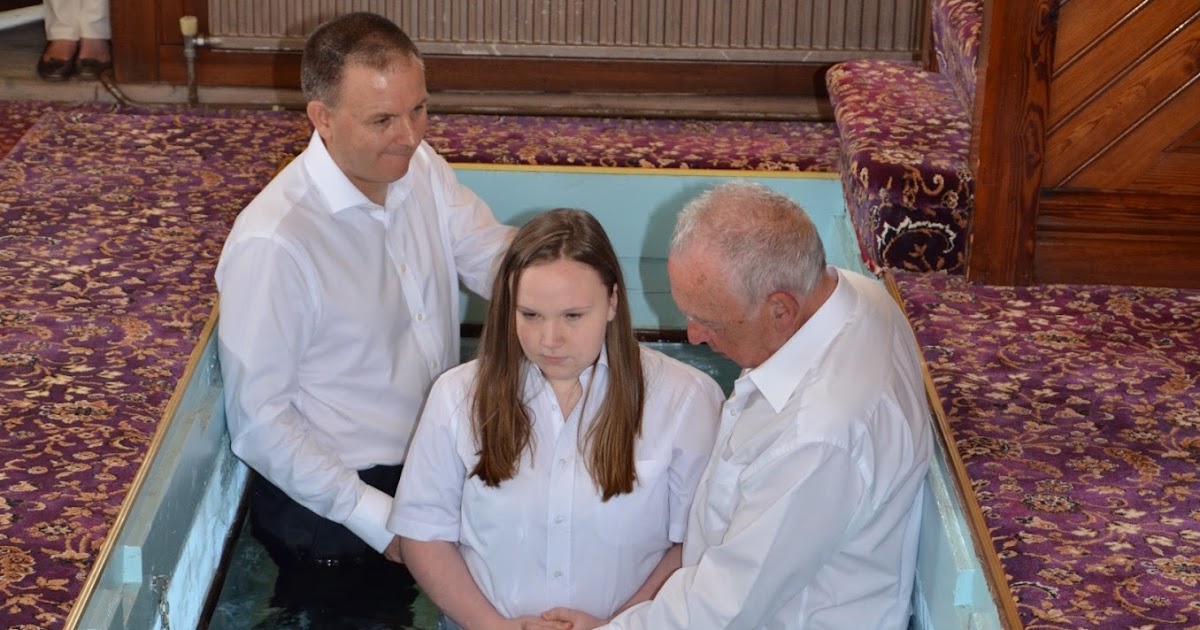 Capel Saron Rhydaman: Y Bedydd