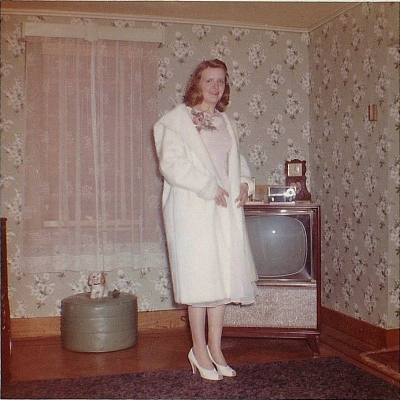 33 Vintage Color Photos Show What Wallpapers Looked Like in the 1950s ...