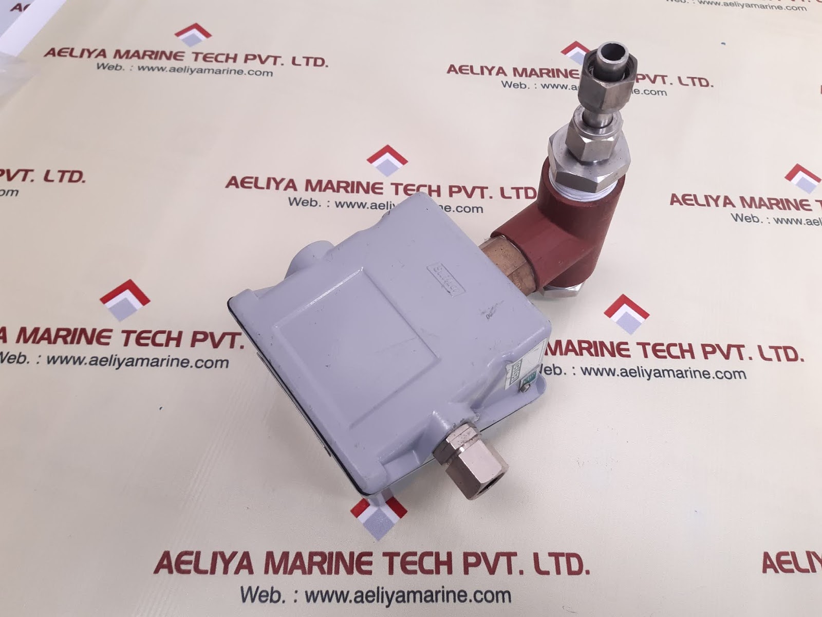 SWITZER INSTRUMENT BGM 025 M SLM 0D A FLOW SWITCH - Aeliya Marine