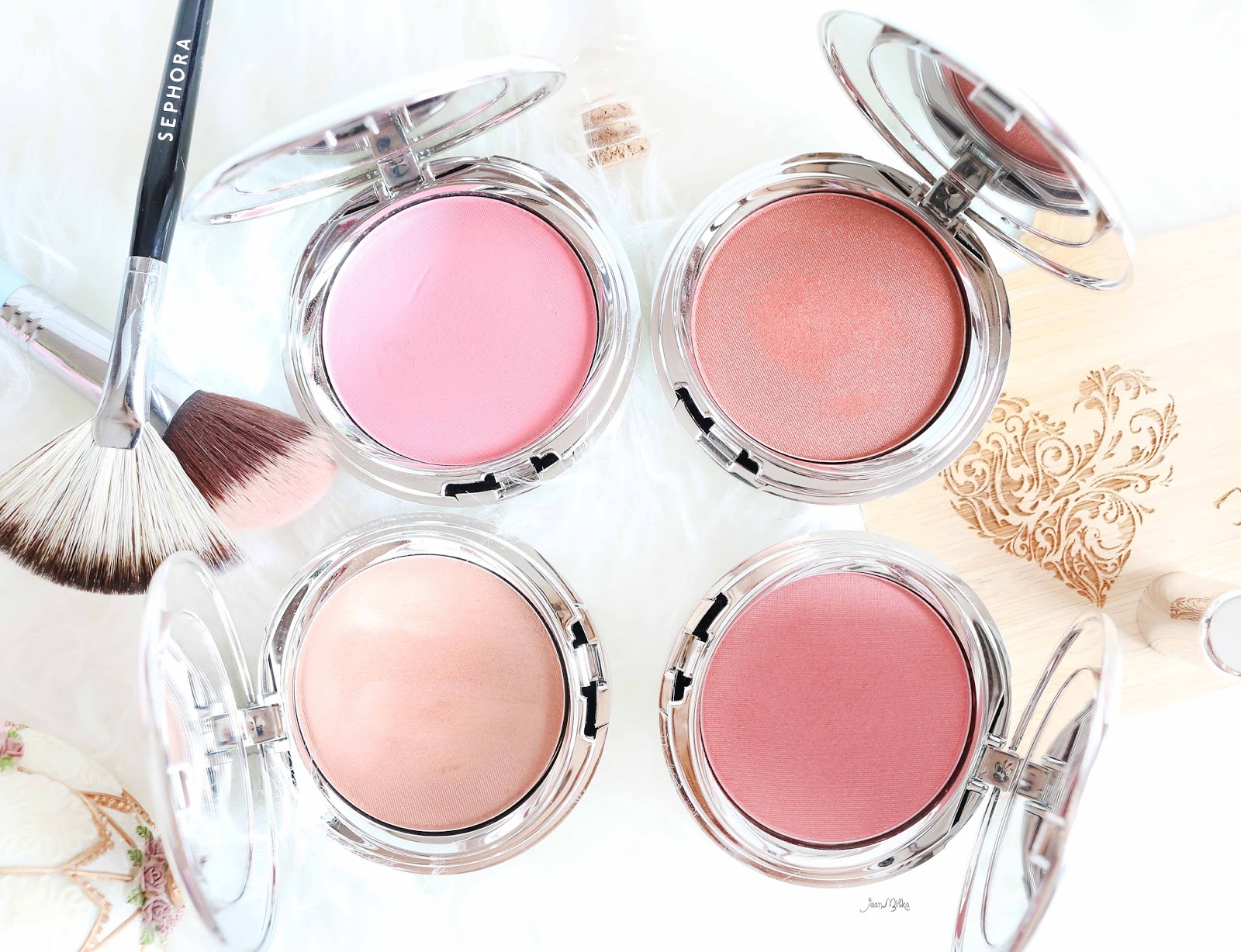 Review ULTIMA II Delicate Blush dan Lipstick | Jean Milka