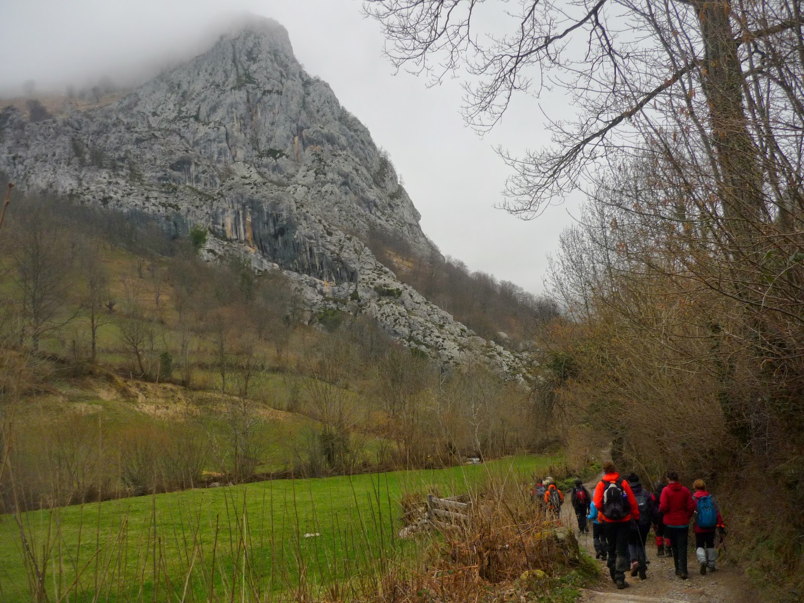 Camudando'l camín: Caliao (Casu) - Cabeza L'Arcu