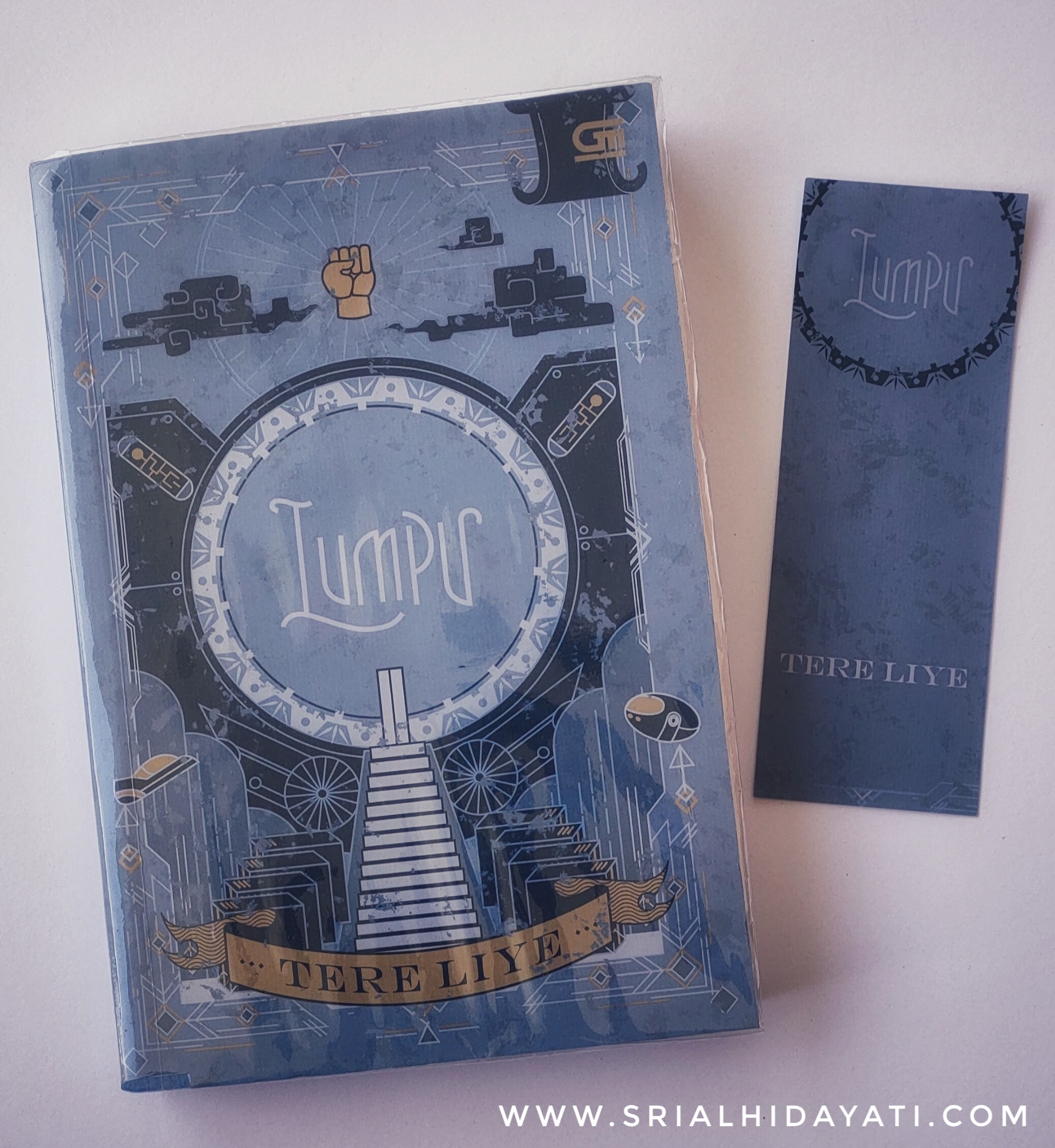 Resensi Buku: Perjalanan Mencari Tamus dan Menaklukkan Lumpu | SRI AL ...