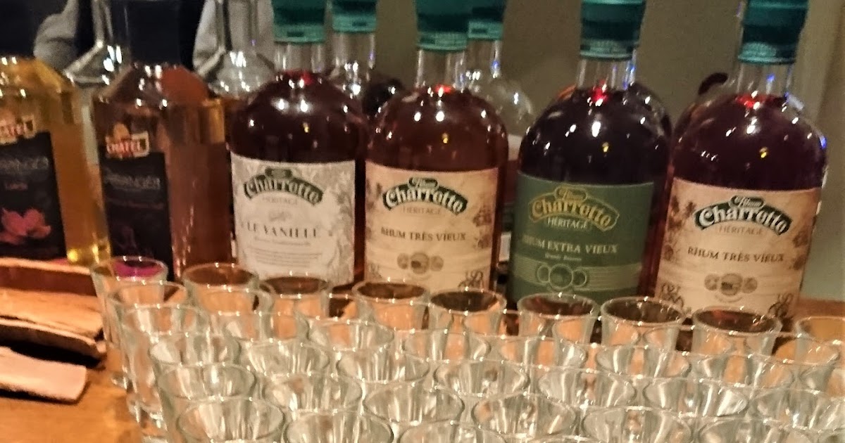 Les rhums Charrette et les arrangés Chatel emblèmes de l'Ile de La ...