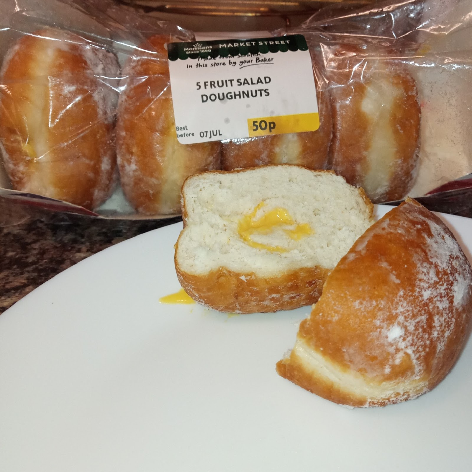 Supersupergirl's Food Reviews: [Review] Morrisons 5 Fruit Salad Doughnuts