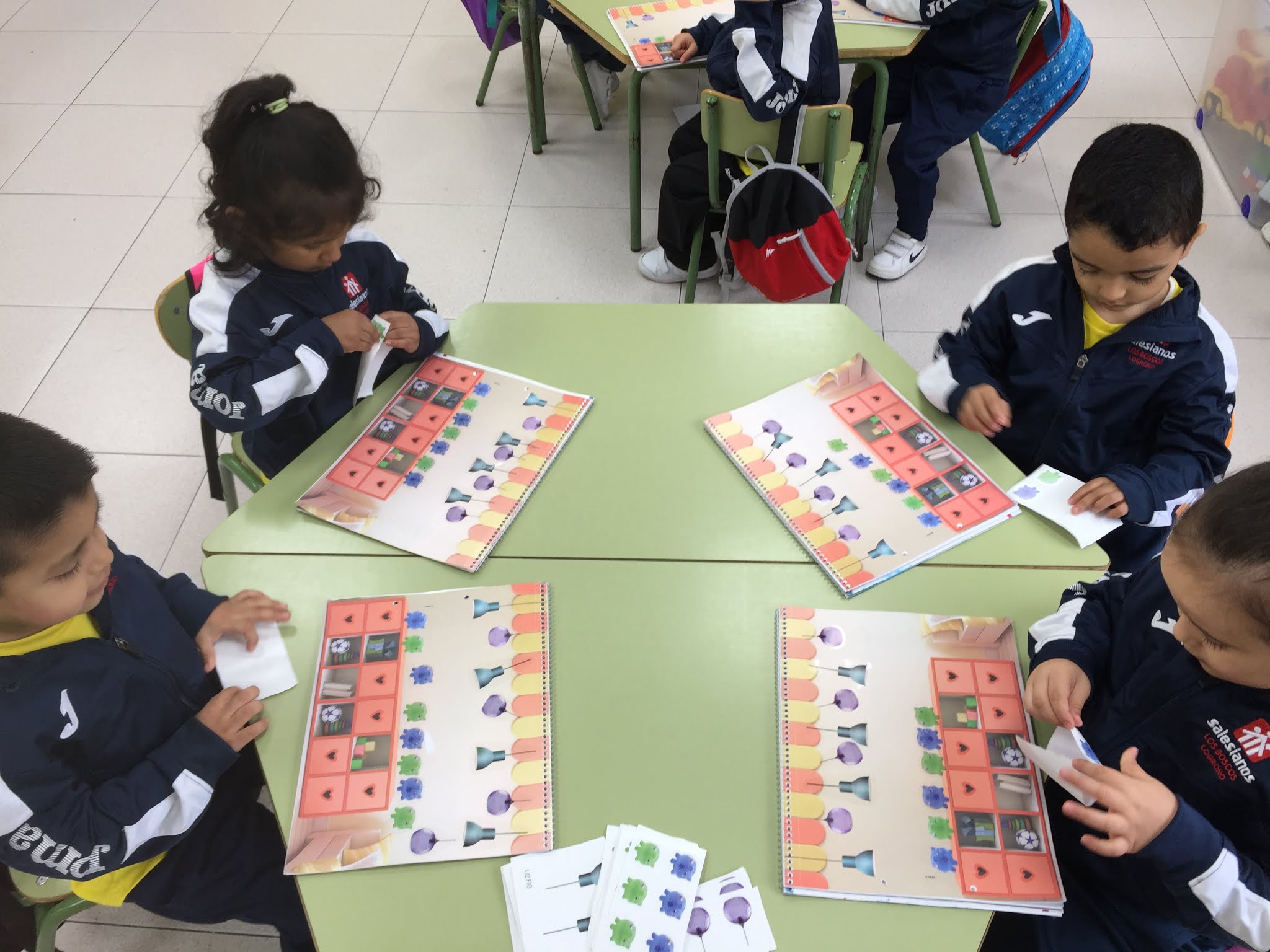 UNA VENTANA ABIERTA A NUESTRO MUNDO: Día a día por 1º de Infantil