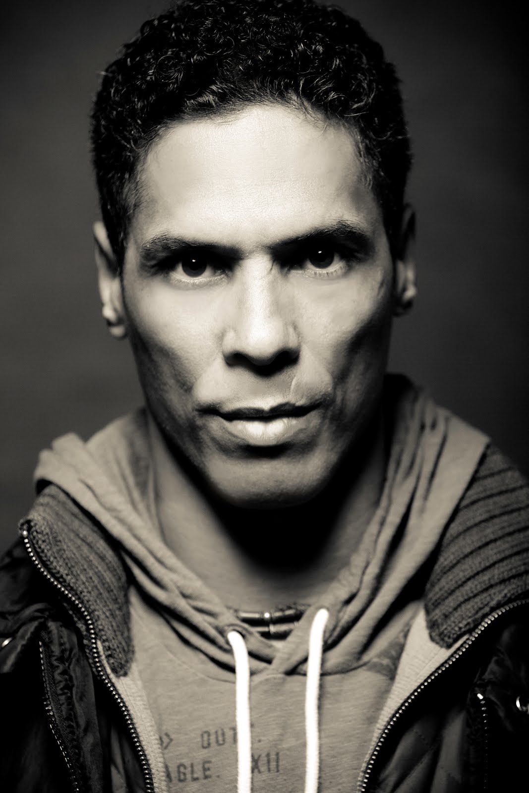 Jason Artiga's PhotoBlog: A photoshoot with actor Taimak Guarriello