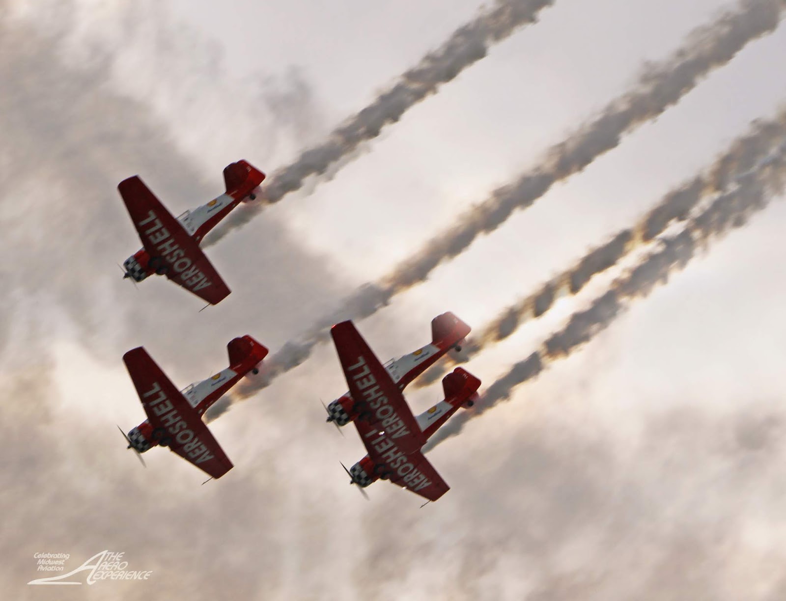 The Aero Experience: EAA AirVenture Oshkosh 2019: Airshows - Aeroshell ...