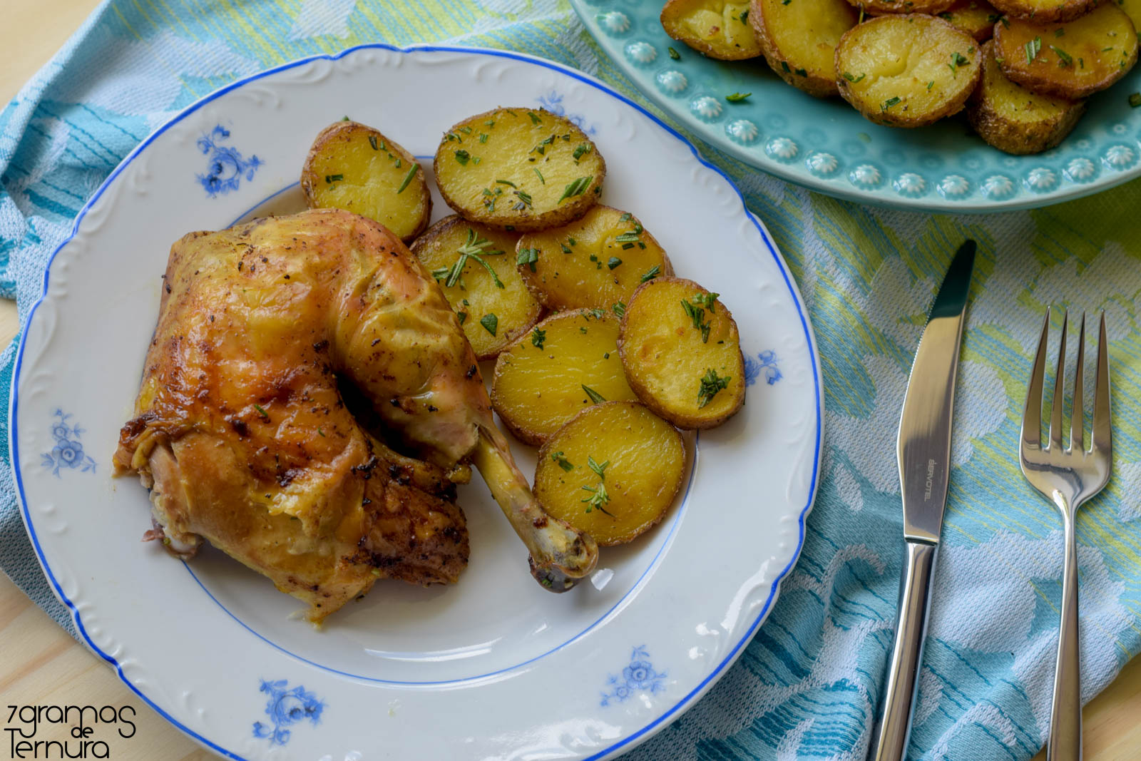 Frango do Campo com Manteiga de Alho e Ervas Aromáticas | 7gramas de ...