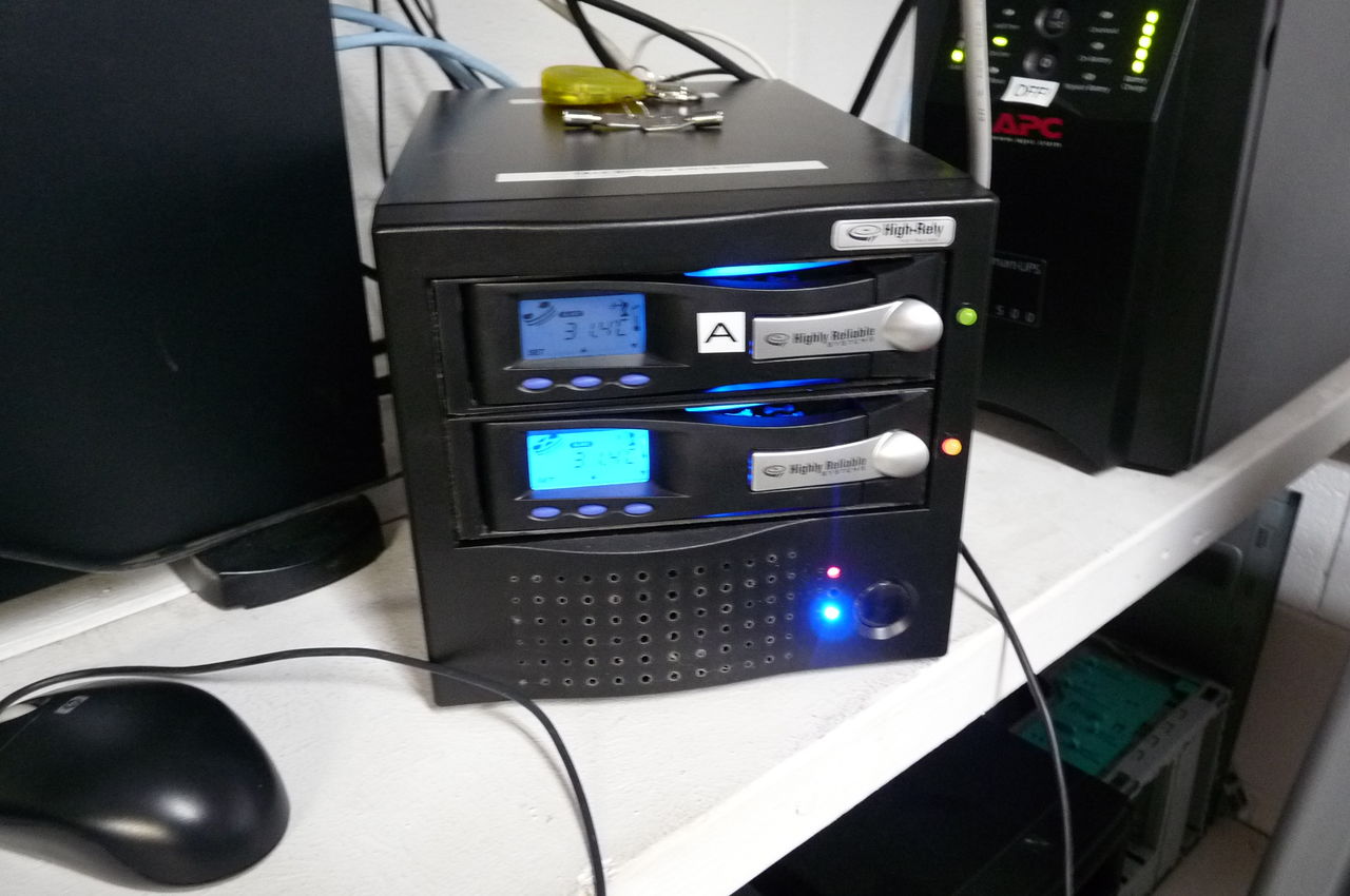 Linuxy Adventures in a Windows World: Product Pick: High-Rely 2-bay AMT ...