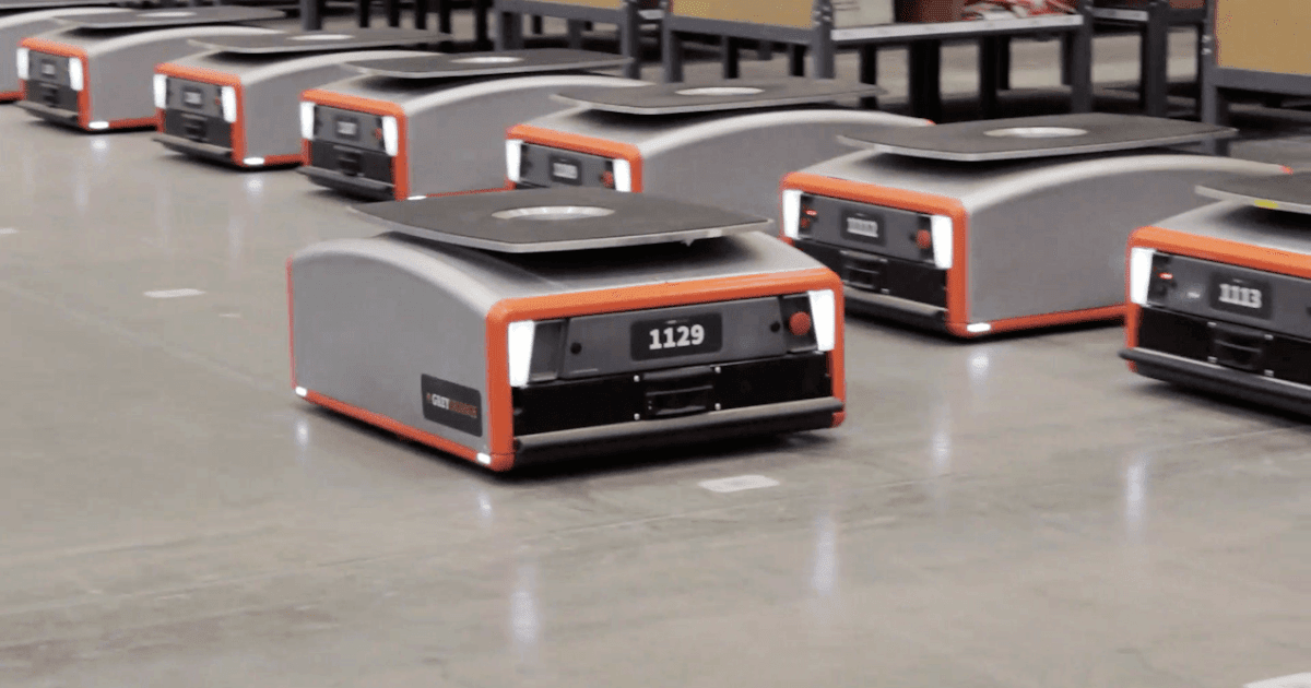 Automated Warehouse Mobile Robots: Better Productivity & Efficiency