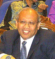 Another Brick in the Wall: Chamil, betrayal and plagiarism