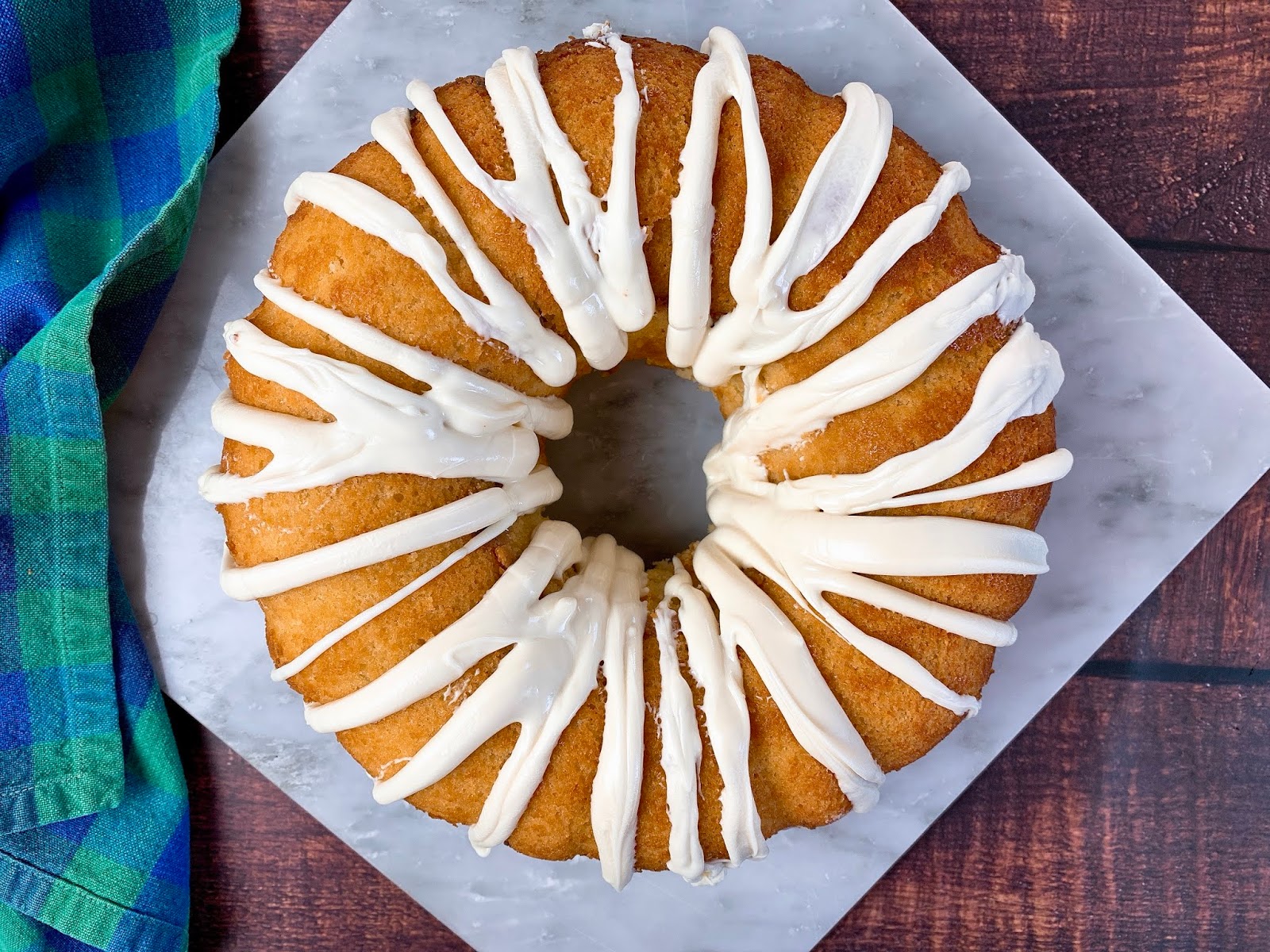 White Drizzle Icing For Bundt Cake | The Cake Boutique