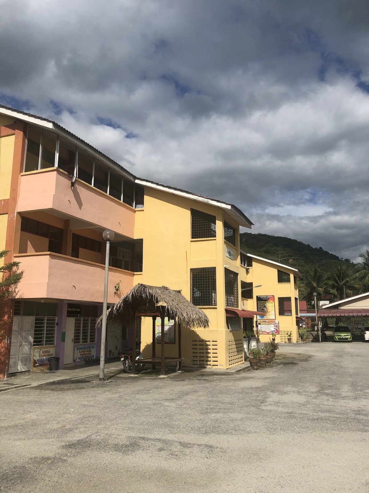 Life through My Eyes : Visiting SK Kampung Kenang before 2019 ends