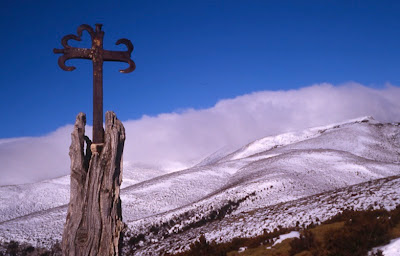 El Valle de Rodellar: CRUCES (2). A Cruzeta Lacuna