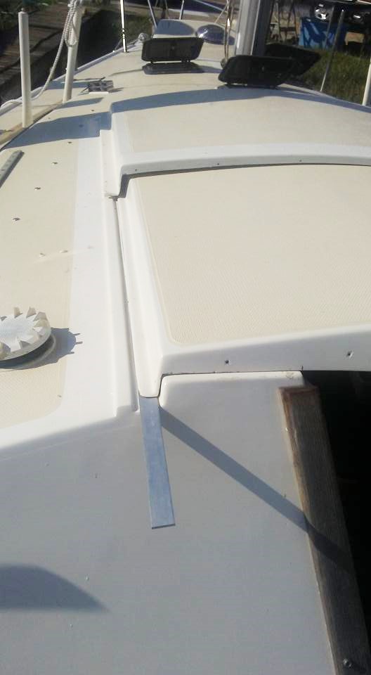 Mid-Life Cruising!!!: A Slick Sliding Hatch!