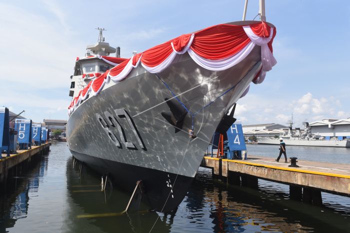 DEFENSE STUDIES: KASAL Luncurkan KRI Kerambit 627 Tipe KCR-60