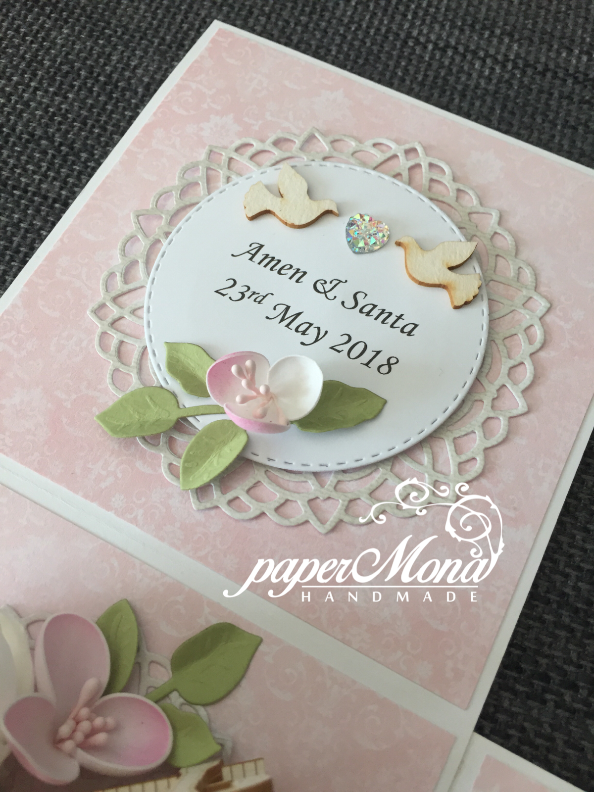 paperMona: Wedding exploding box