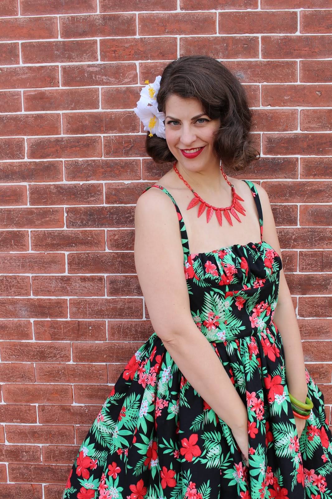 Handmade By Heather B: A sundress just under the wire - Butterick 6167